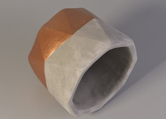 環境友好的な現代具体的な蝋燭ホールダーのセメントの香料入りの蝋燭の容器