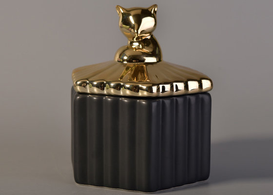 Different Candy Colors Ceramic Candle Jars Black Upright Lines With Fox Lids