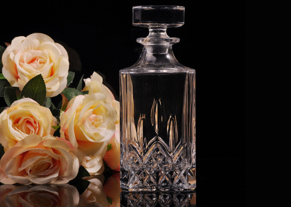 Hand Made Colored Glass Wine Bottles With Corks , Luxury Wine Bottle