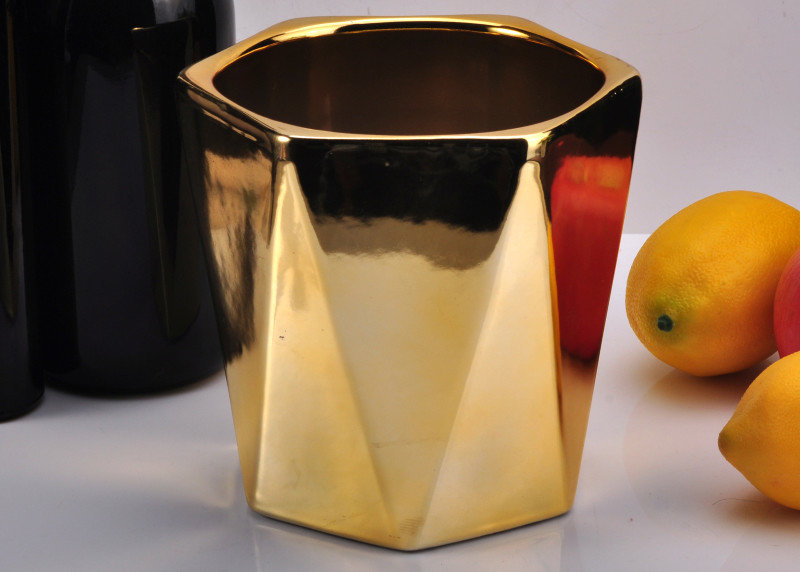 Gold Color Hexagon ceramic candle containers , decorative candle holders For Candle Wax