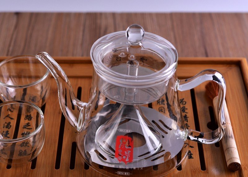 Borosilicate Glass Tea Pot Kettle With Funnel Infuser Ion Sheet , Induction Cooker Safe