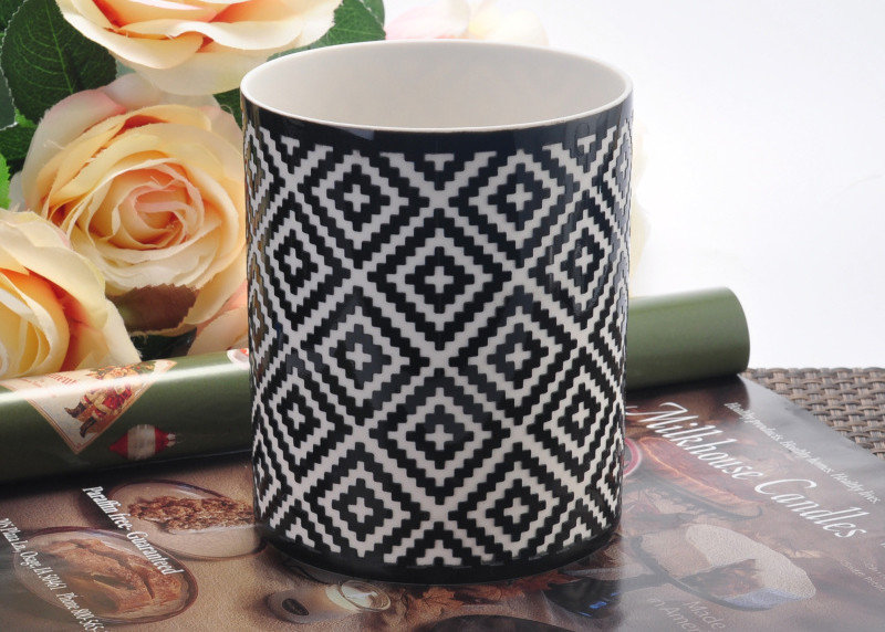 Cylinder Porcelain candle holder ceramic Geometry Rhombus Pattern Cutting