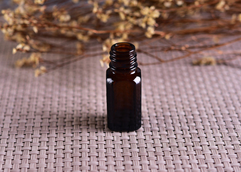 Personal Care Glass Perfume Bottles , 10ml glass essential oil bottles for decoration