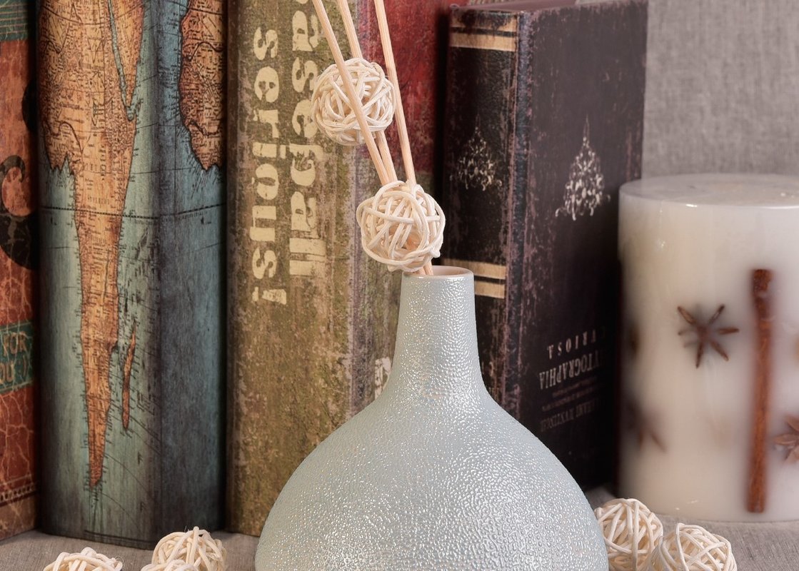 Decorative Empty Diffuser Bottles Essential Oils Aromatherapy Ceramic Diffuser Bottle