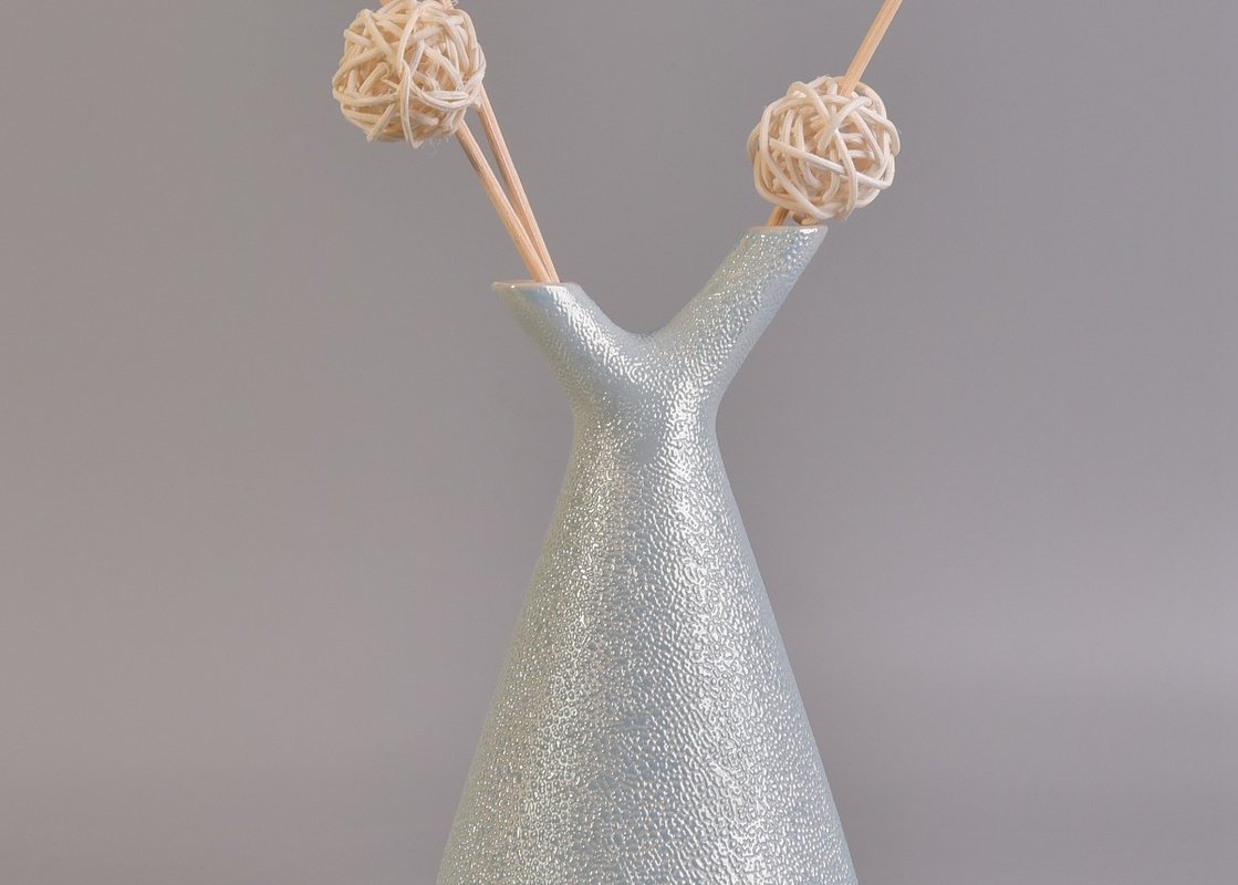 Special Two Top Light Blue Raindrops Ceramic Essential Oil Bottles With Rattan