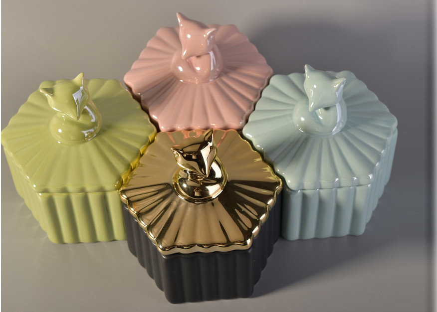 Different Candy Colors Ceramic Candle Jars Black Upright Lines With Fox Lids