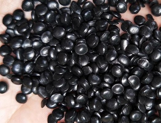 Granular Plastic Black Masterbatch , Black Plastic Pellets Good Dehumidification