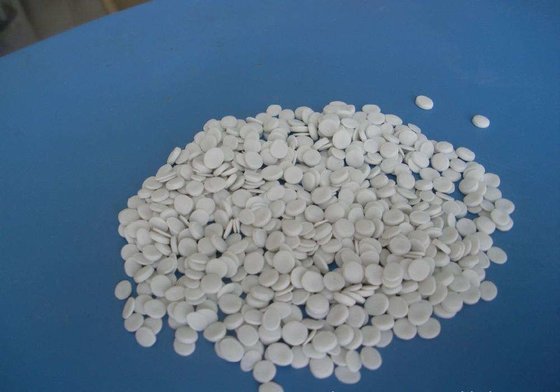 White Color Injection Moulding Masterbatch Uvioresistant No Joint Particles