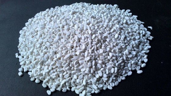 Good Dispersibility Moldable Plastic Pellets High Effectiveness Humidity Absorbing