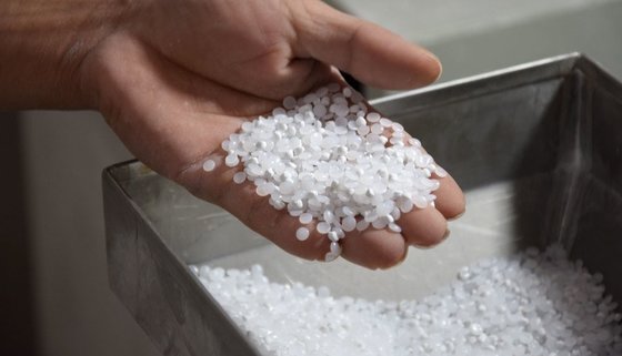 Plastic Transparent Filler Masterbatch Sodium Sulphate Granules Na2SO4 Pellets