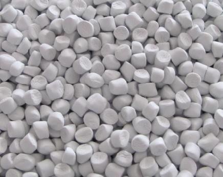 Blowing Film Grade PP PE Masterbatch Plastic White Color Granular Appearance