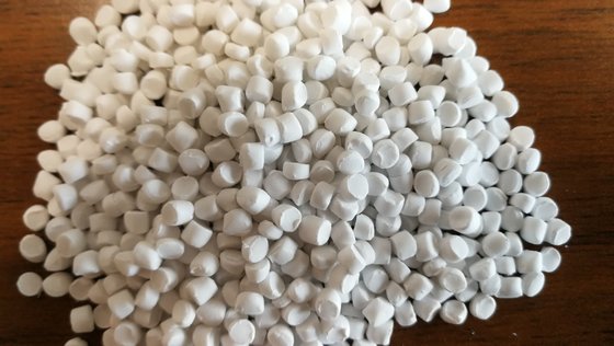 Anti Fog Plastic Additive Masterbatch For Plastic Agricultural Shed / Cling Film