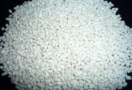 Waterproofing Blowing Film Masterbatch , White Masterbatch Good Chemical Stability