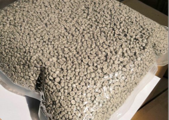 Industrial Recycled Plastic Defoamer PE / PP Masterbatch No - Blocking
