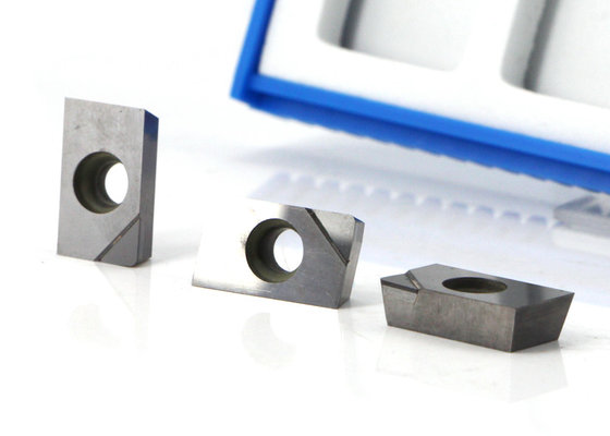 Tungsten Carbide PCD Cutting Tools , 40 - 60HRC Diamond Milling Inserts