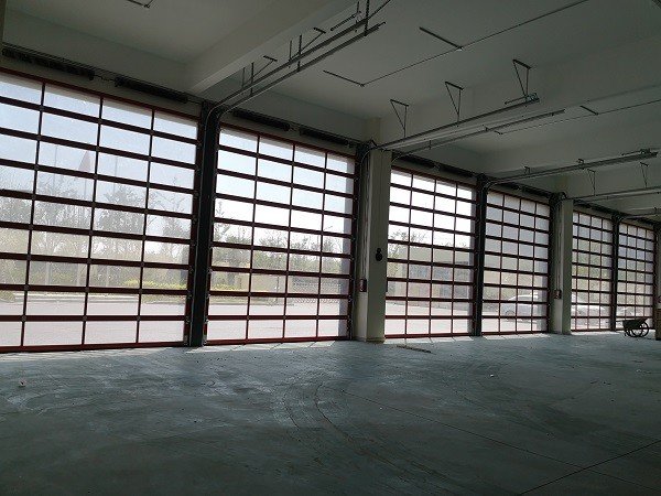Morden Residential Automatic Aluminum Sectional Garage Door Overhead Transparent Glass Sliding Doors