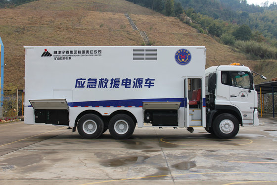 AC Output 640kva 512kw Mobile Power Plant , C700D5 Diesel Truck Generator