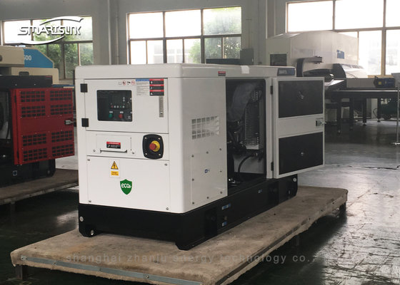 Large Power Cummins Diesel Generator Set 6 Cylinder Anti Vibration