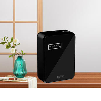 Energy Saving Black Aroma Diffuser Machine With 200ML Essential Oil Bottle