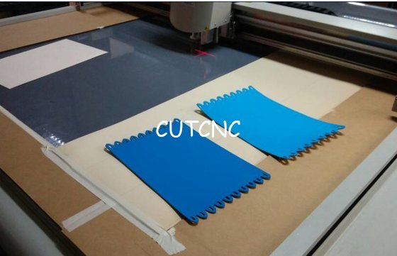 Offset printing rubber blanket roll cutting machine