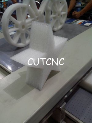 Foam sign die-less sample cutting machine