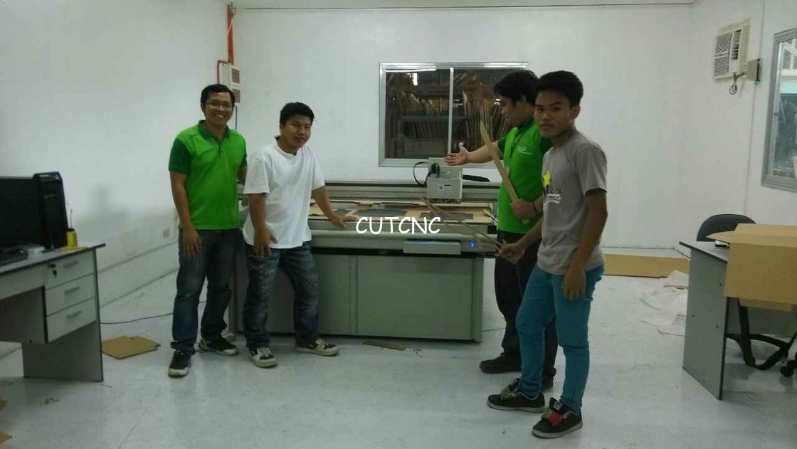 Die-less flatbed prototype sampling cnc knife cutting machine