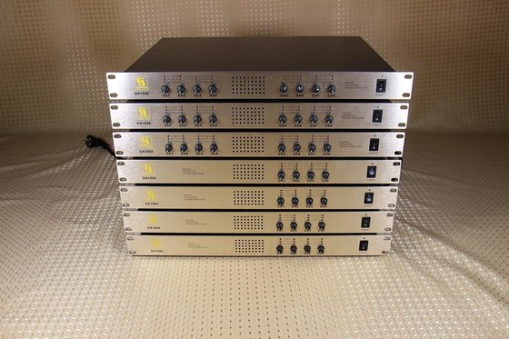 Favorable amplificador de potencia ligero de 8 Digitaces del canal para el sistema casero del teatro casero del cine