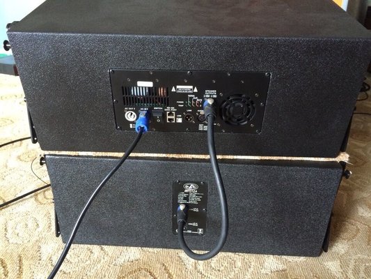 Sondern Sie 2 Weise angetriebene Sprecher 12" aktive DJ-Sprecher mit 63Hz - 20Khz Frequenzbereich aus