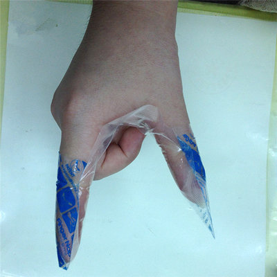 2019 best selling Two-finger Plastic PE  Gloves Polyethylene Gloves  poly gloves single use Embossed  or smooth Surface