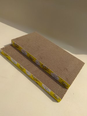 coloured corrugated paper, cat toy,cat scratcher, cat scratching board