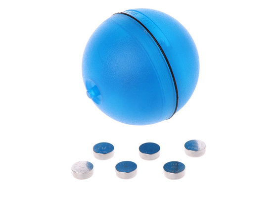 Auto Rolling Light Battery Operated Cat Toys 6.4cm Size For Entertainment