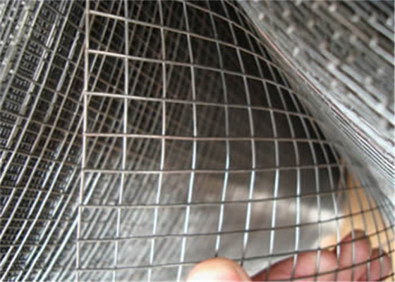 4x4 Galvanized Welded Iron Wire Material and Fence Mesh Application Game Wire Fence
