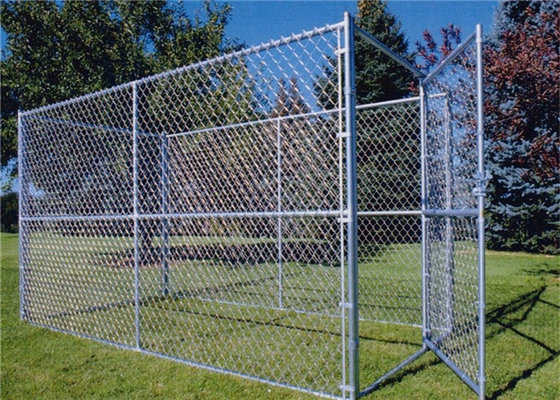 Hot Dip Galvanized Diamond Shape Wire Mesh Sportsfield Chain Link Fence