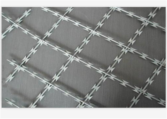 Galvanized Razor Barbed Wire Mesh Fence / Welded Razor Mesh Fence For Protection