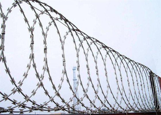 Sharp, solid, easy to install,razor blade barbed wire,Twist weaving,firm and beautiful,corrosion-resisting and oxidation