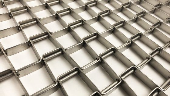 Food grade 304 stainless steel flat flex wire mesh conveyor belt for bread baking