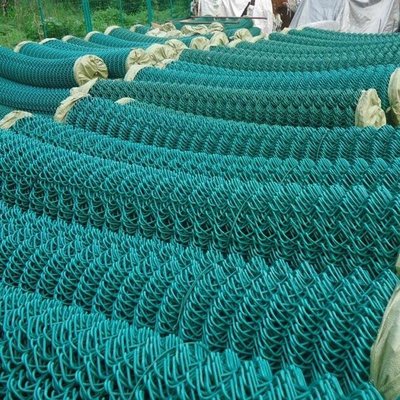 Galvanized and PVC Coated Rhombus Chain Link Fence