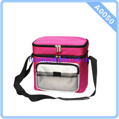 China HH-A0050 Pinkwhite promotion Outdoor picnic soft cooler bag Thermos cooler bag Party bag supplier