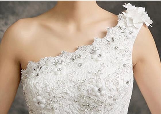 China Wedding Dress One-Shoulder Hi-Lo Wedding Dress LXHS-1428