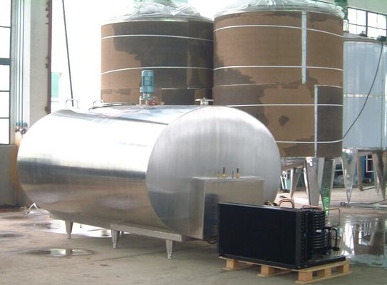 Refrigerated Fresh Milk Cooling Tank  Horizontal Direct Cooling Tank 4℃