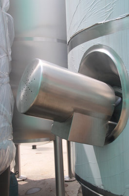 30 Ton Customized Mixing Tanks / Side Shearing  Stirring Insulated Storage Tanks