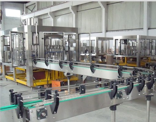 Machine de remplissage de bouteilles pure d'eau potable 3 dans 1 par la commande électrique, contrôle de PLC