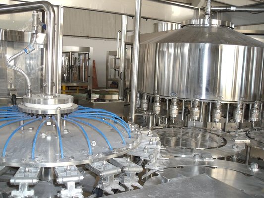 Machine de remplissage de bouteilles pure d'eau potable 3 dans 1 par la commande électrique, contrôle de PLC