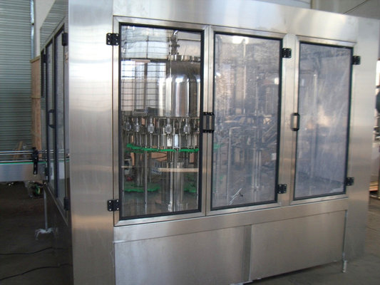 Usine remplissante de boisson de machine de remplissage de l'eau minérale de bouteille d'ANIMAL FAMILIER avec la tête 6 de capsulage