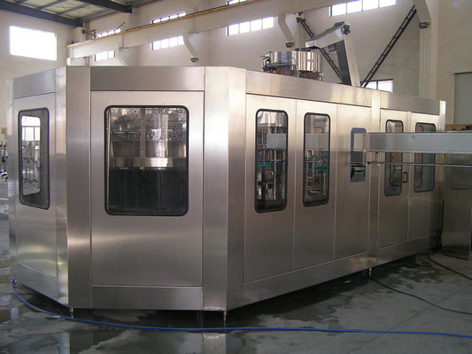 CHOYEZ la tête liquide carbonatée par bouteille de la machine de remplissage de boissons 15000B/h 500ml 50