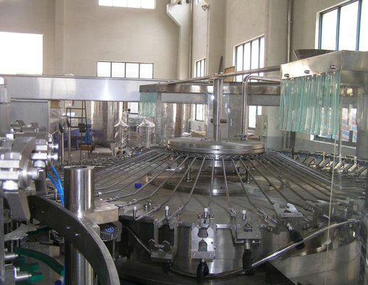 CHOYEZ la tête liquide carbonatée par bouteille de la machine de remplissage de boissons 15000B/h 500ml 50