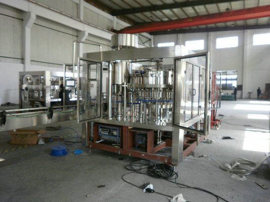 Équipement de remplissage par gravité de boisson non alcoolisée de soude/machine automatiques carbonatés 60 20000BPH principal