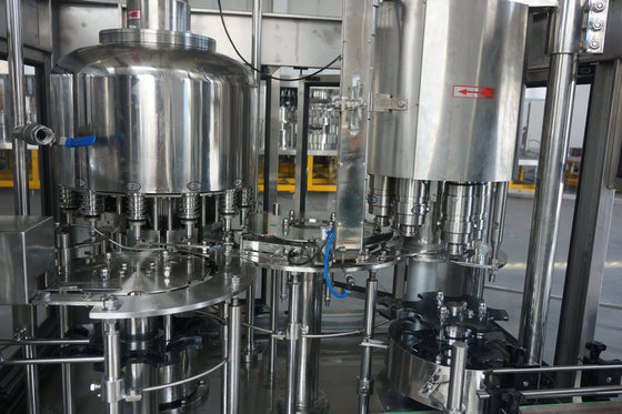 La machine de remplissage d'huile d'olive/huile lubrifiante pour l'ANIMAL FAMILIER/bouteille en verre ou peut, type rotatoire