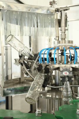 Rinser Filler Capper Monobloc Bottle Filling Machine for Liquid Beverage / Wine / Beer