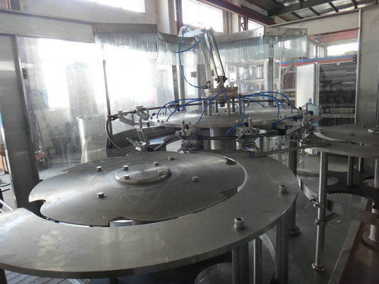 Chaîne de production remplissante de l'eau à grande vitesse de vide pour le vin/jus 1000BPH